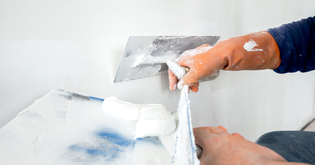 Skim Coat 101: Application Tips for Beginners | Island Paints